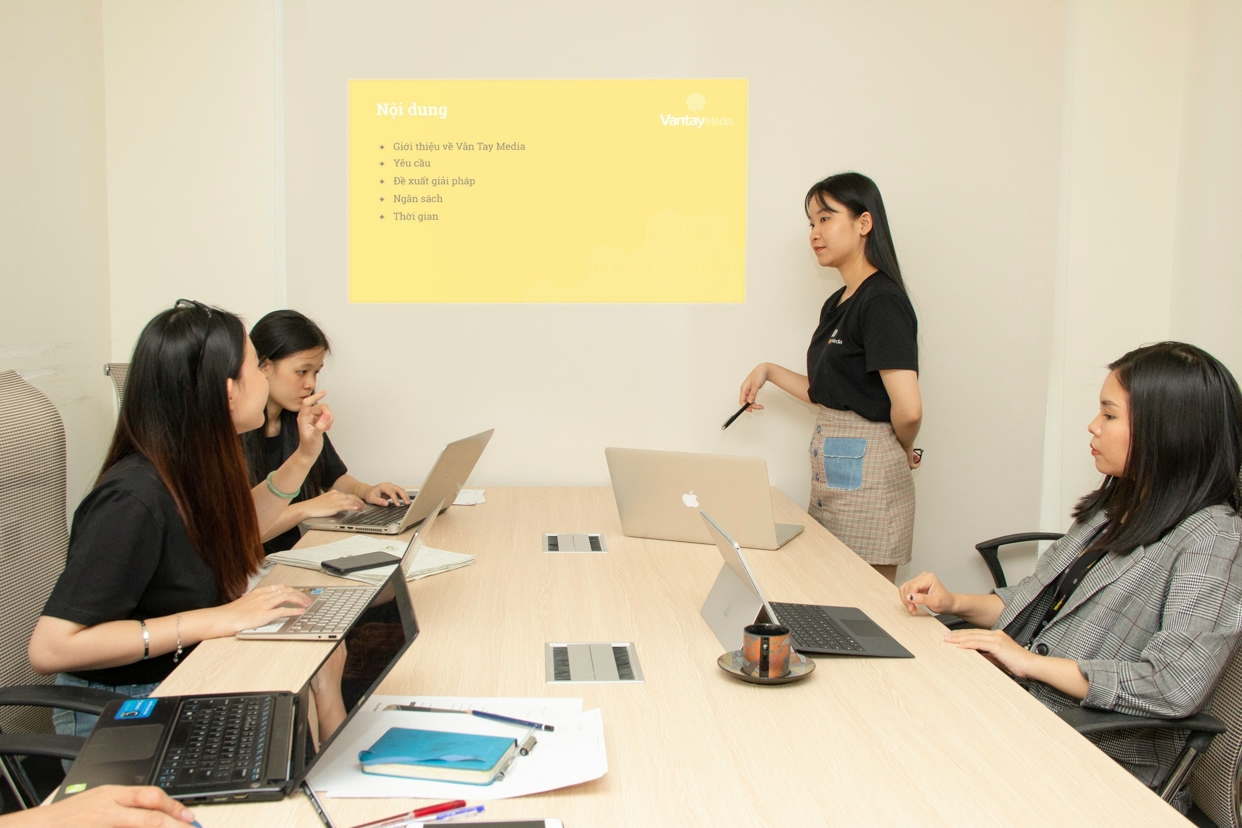 Externalisation commerciale B2B : cap sur les leads